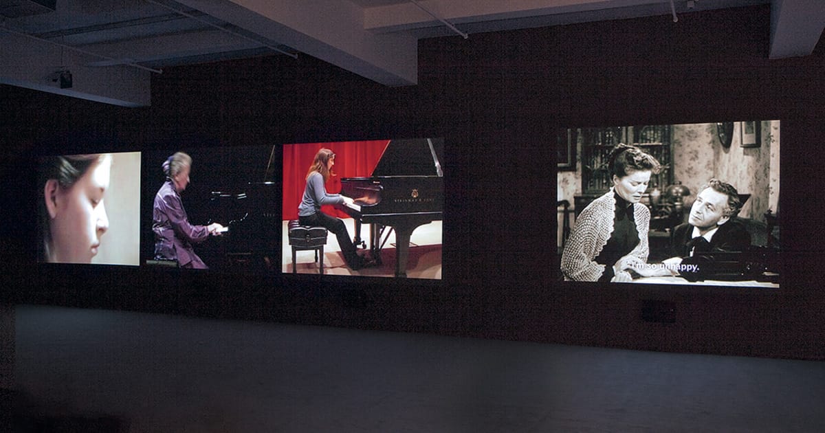 メディアアートの先駆者、ダラ・バーンバウムの展覧会「DARA BIRNBAUM」がプラダ 青山店にて開催 | NEWS | IMA ONLINE